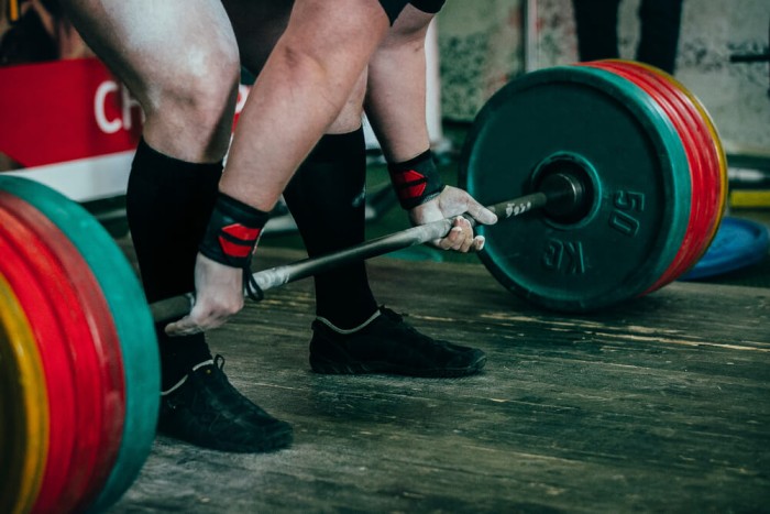Bodybuilding Vs. Powerlifting | Gym Junkies